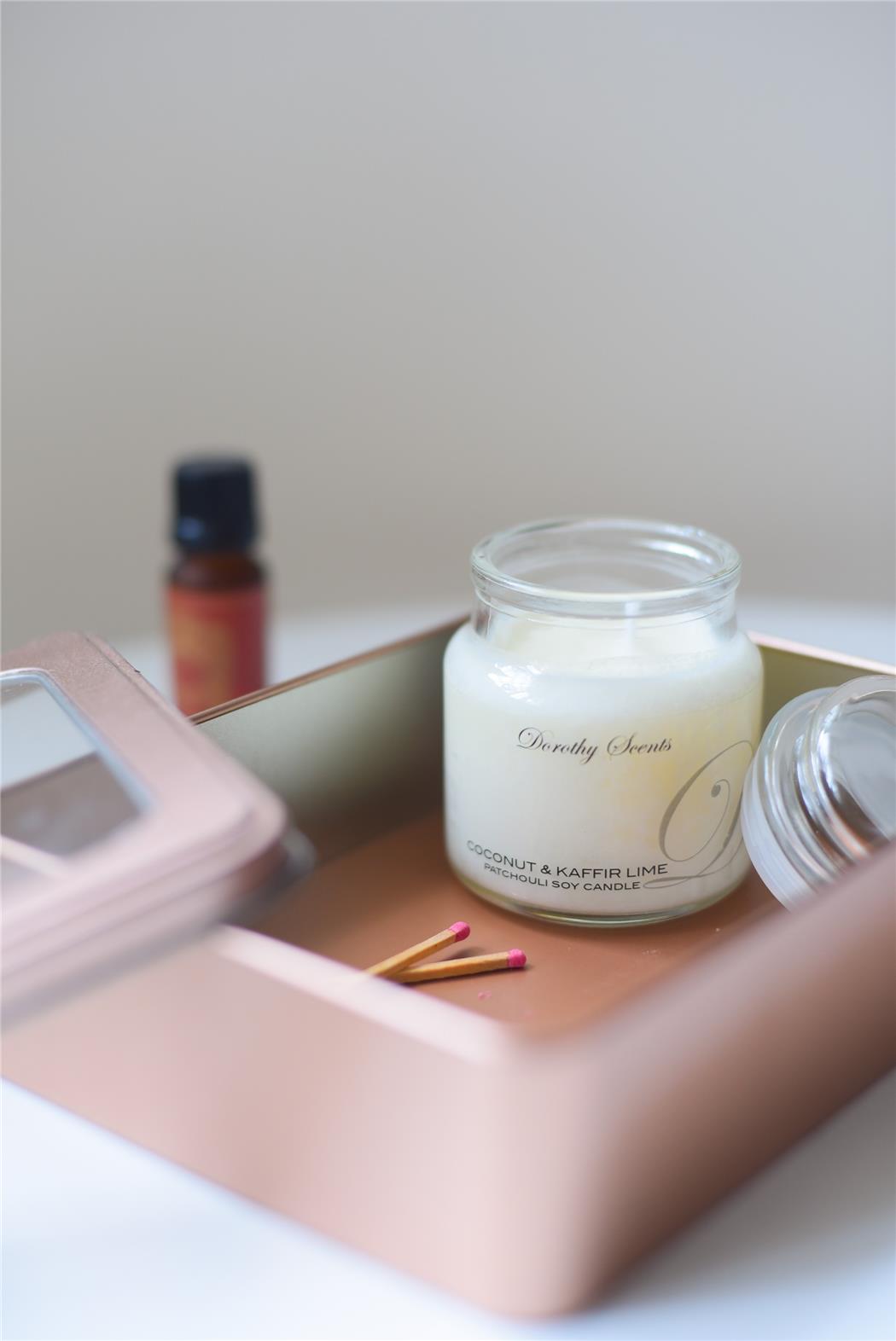 DOROTHY SCENTS COCONUT & KAFFIR LIME SCENTED PATCHOULI SOY CANDLES ...